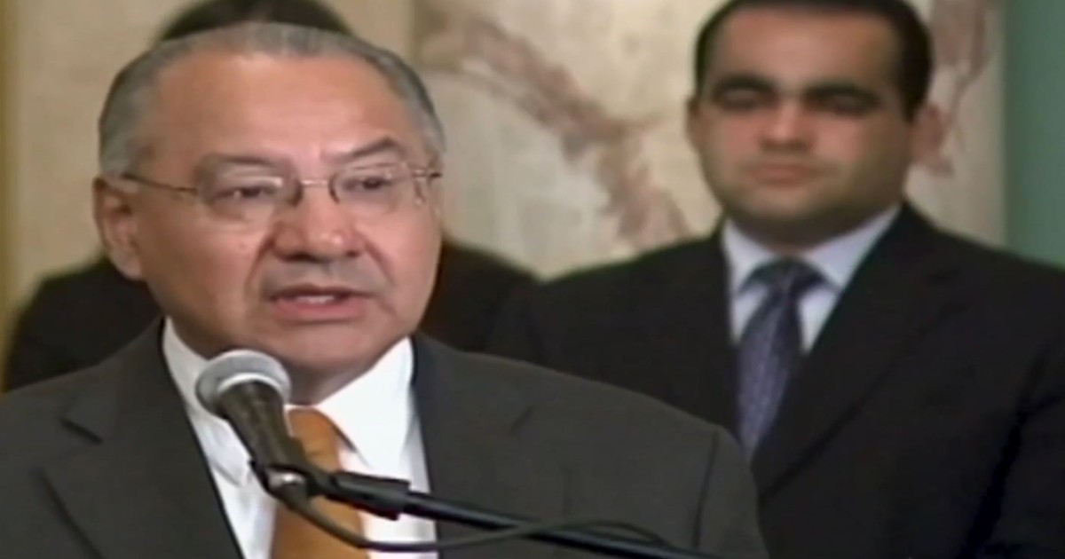 Condenan a 15 años de prisión a Víctor Manuel Rocha, acusado de espiar ...